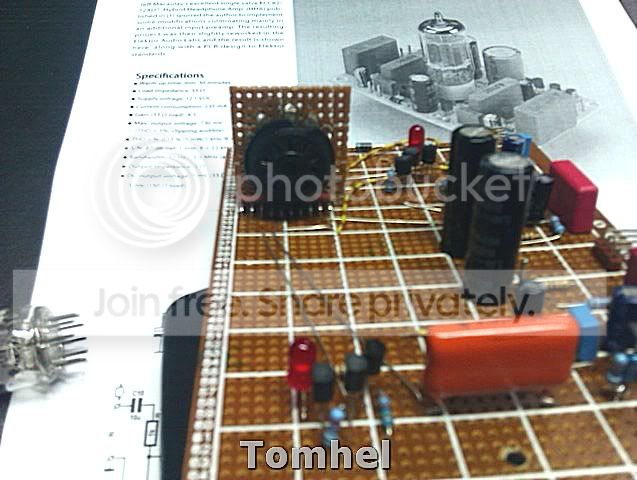 Ενισχυτης ακουστικων 12volt με την ECC82