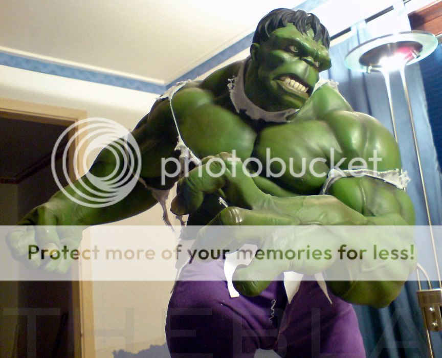 And one ruined shirt later...[Hulk PF pics] - Statue Forum