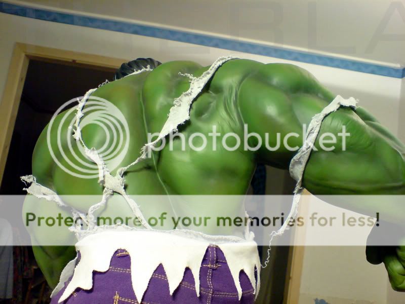 And one ruined shirt later...[Hulk PF pics] - Statue Forum